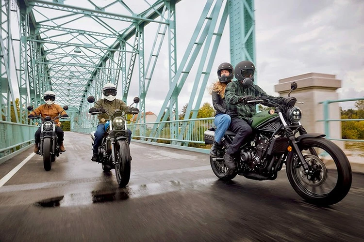Honda CL Street 2025: Scrambler cổ điển giá 264 triệu đồng