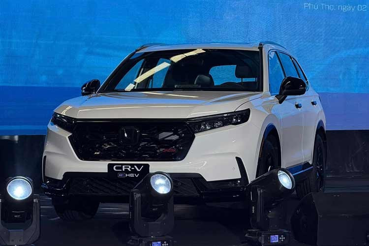 Honda CR-V e:HEV, assembled in Vietnam, has been launched; pricing has ...